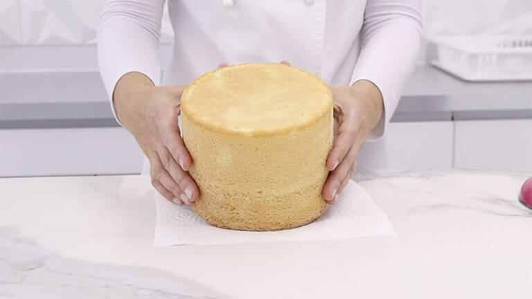 POURQUOI LA GÉNOISE RETOMBE après la cuisson ? - Dolce Dita Academy
